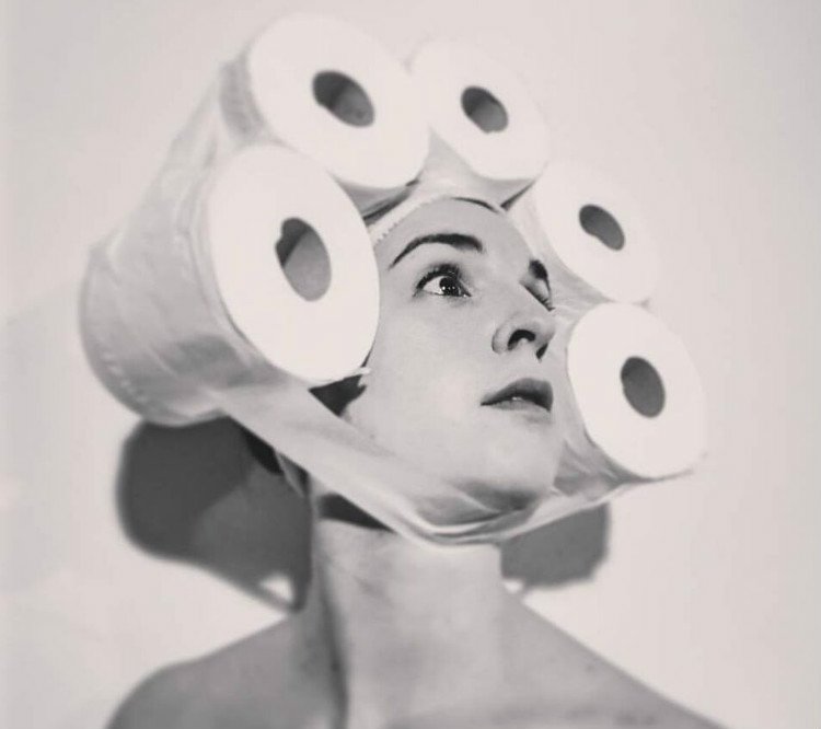 Book Kat Bond: Loo Roll Tickets - Comedy Tickets - Seating plan, Show ...